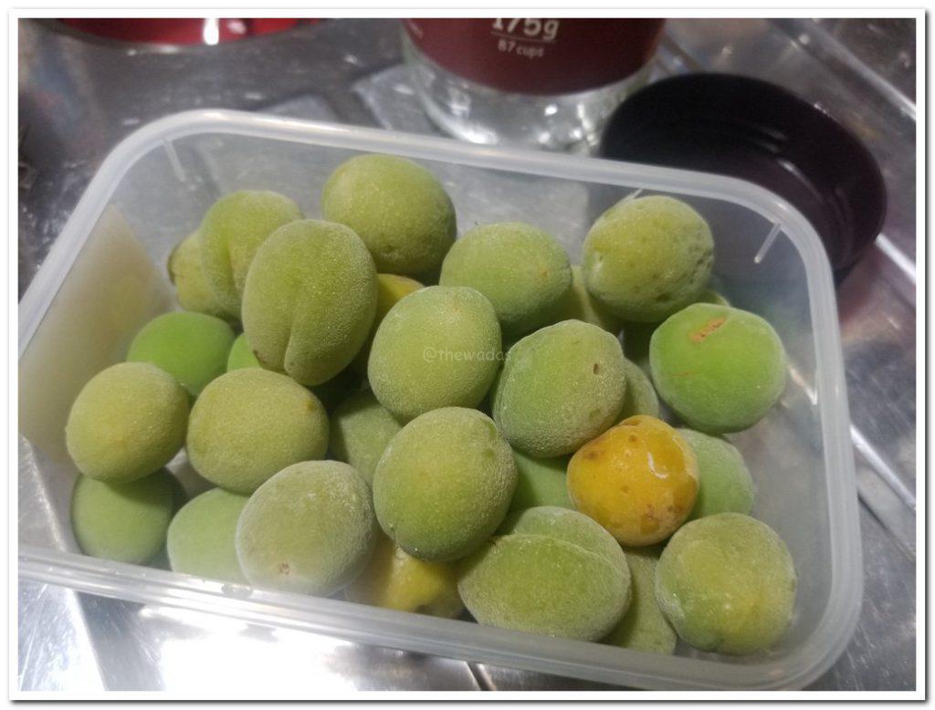 Making Homemade Ume Plum Syrup - The Wadas On Duty